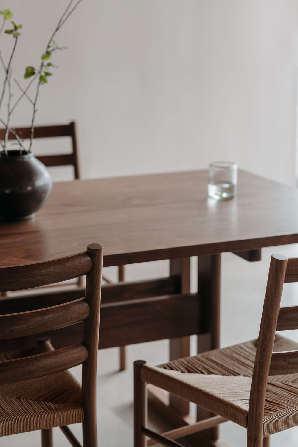 Knox Dining Table - Walnut